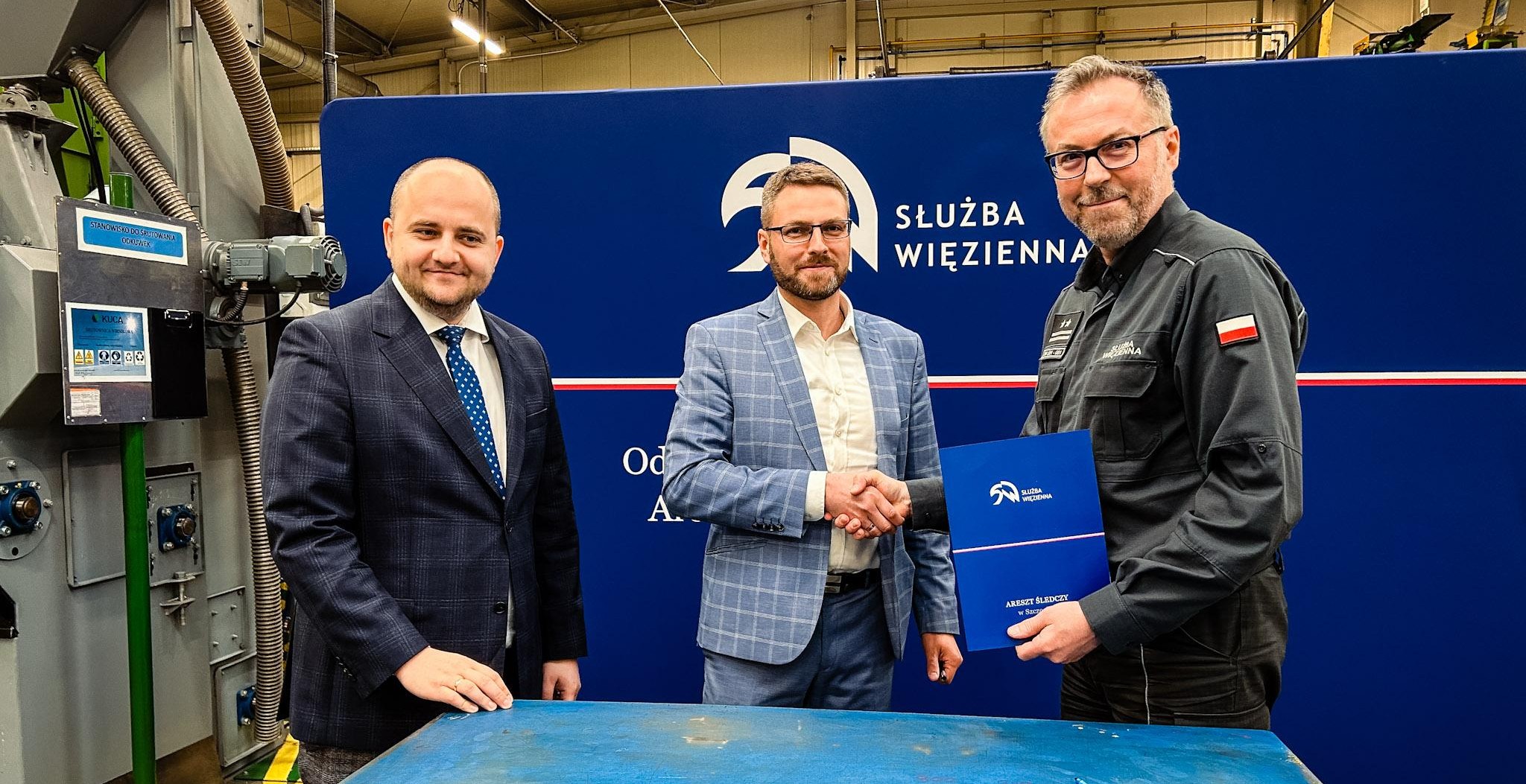 Polish opposition MP detained over alleged financial crimes | Notes ...