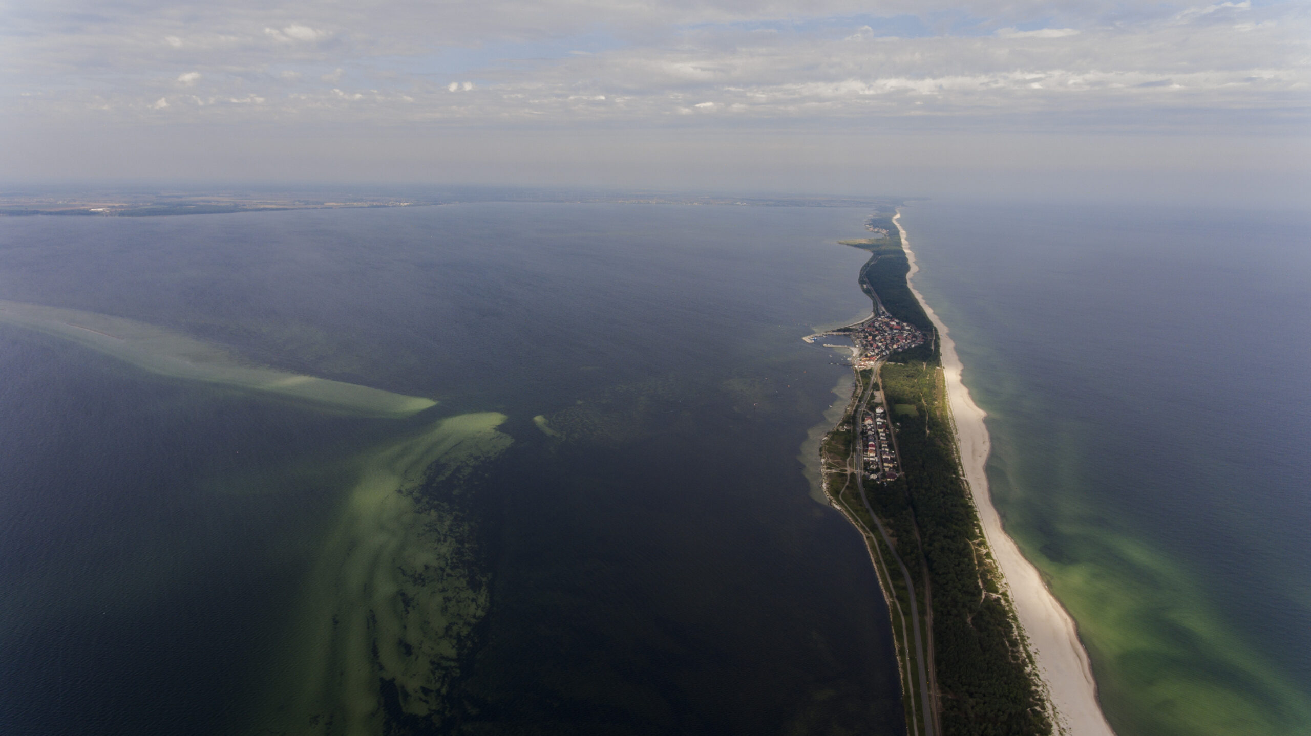 Polish divers discover 18th-century shipwrecks in Baltic Sea | Notes ...