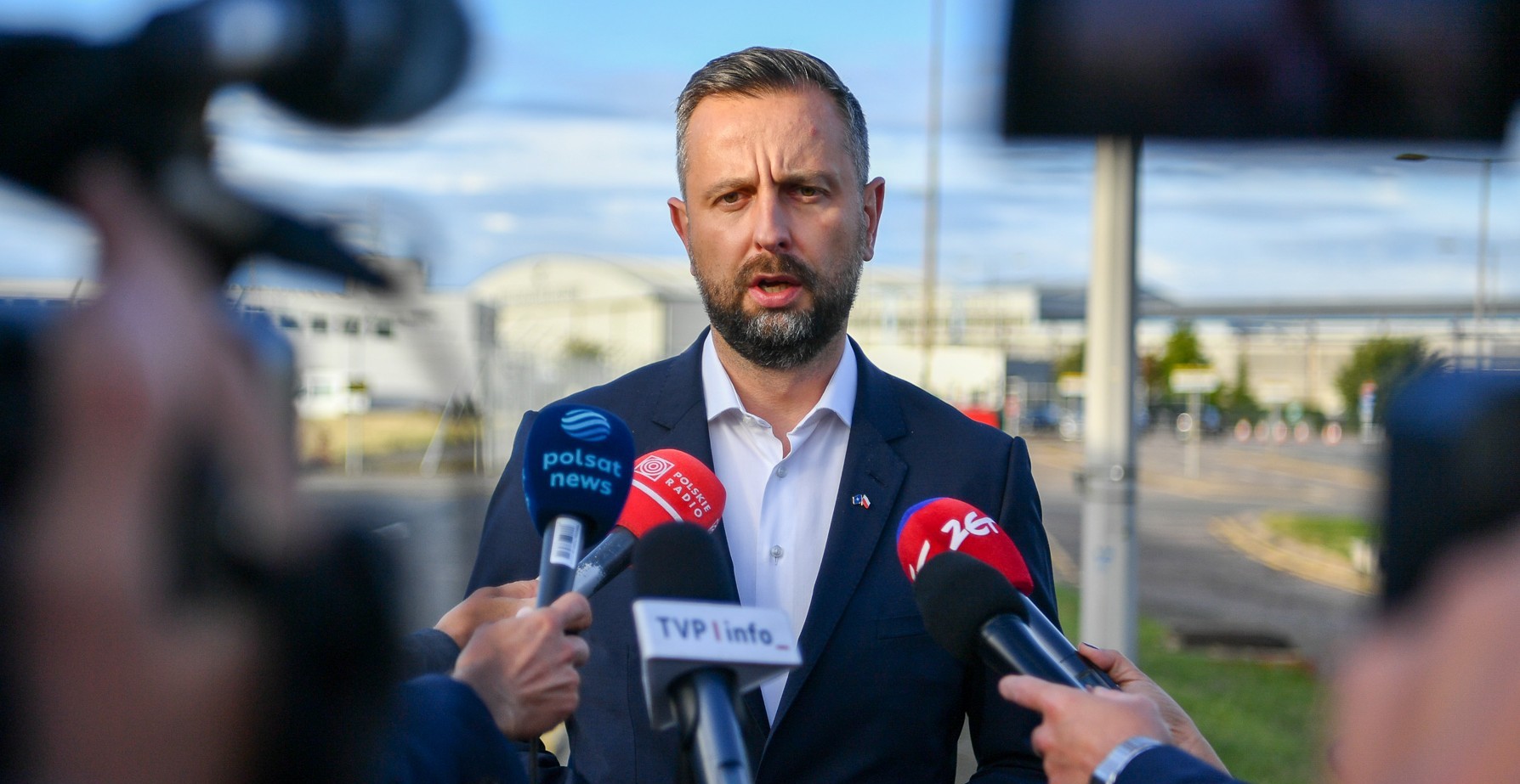 Polska zestrzeliła rosyjskie drony, które wkroczyły na jej terytorium powietrzne w ...