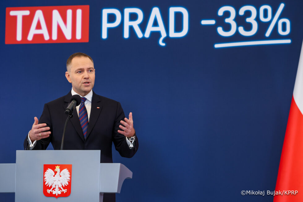 Polish president presents bill to cut household electricity bills by 33 ...